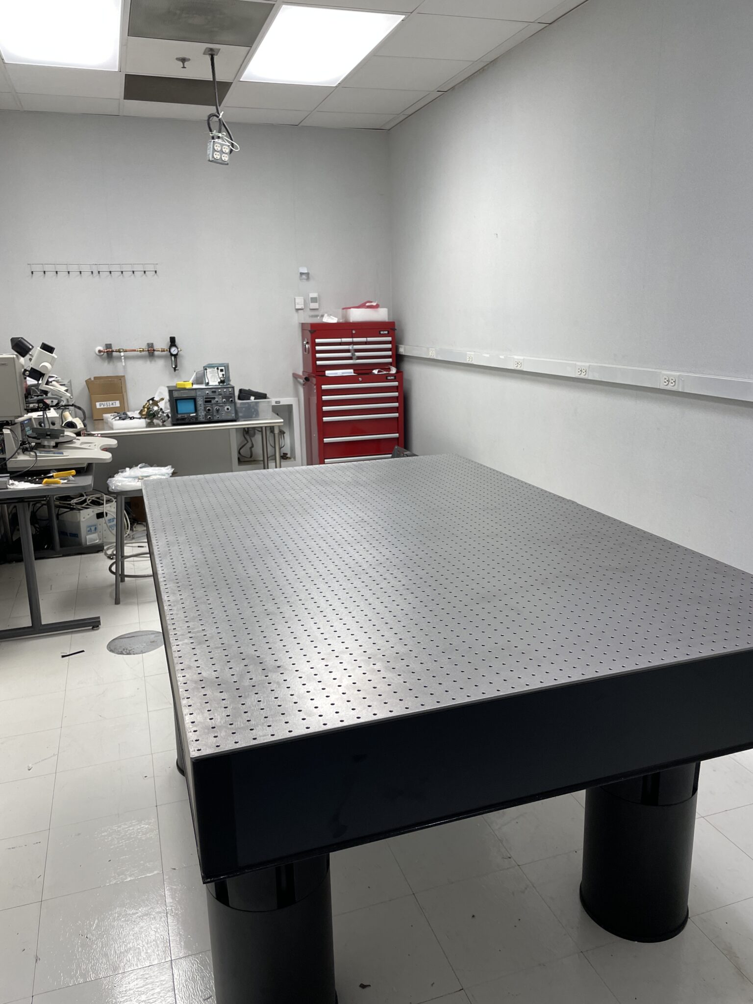 Tables installed! – Advanced Photonic Devices Lab